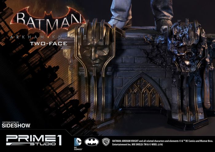 Two Face Arkham City Figure